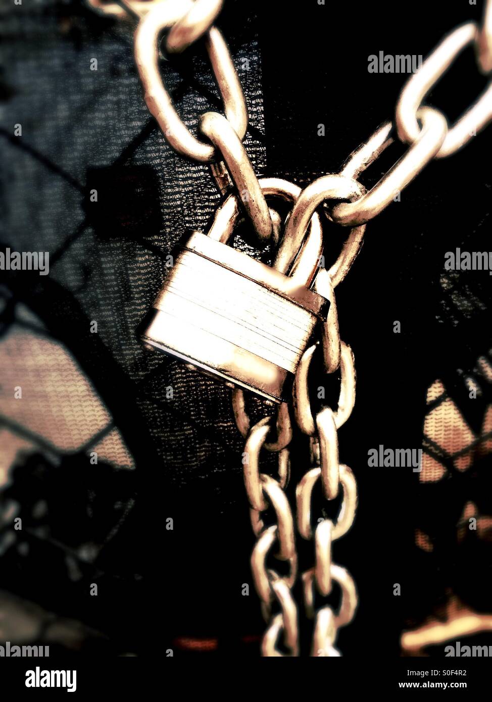 Locked padlock and heavy chain Stock Photo - Alamy