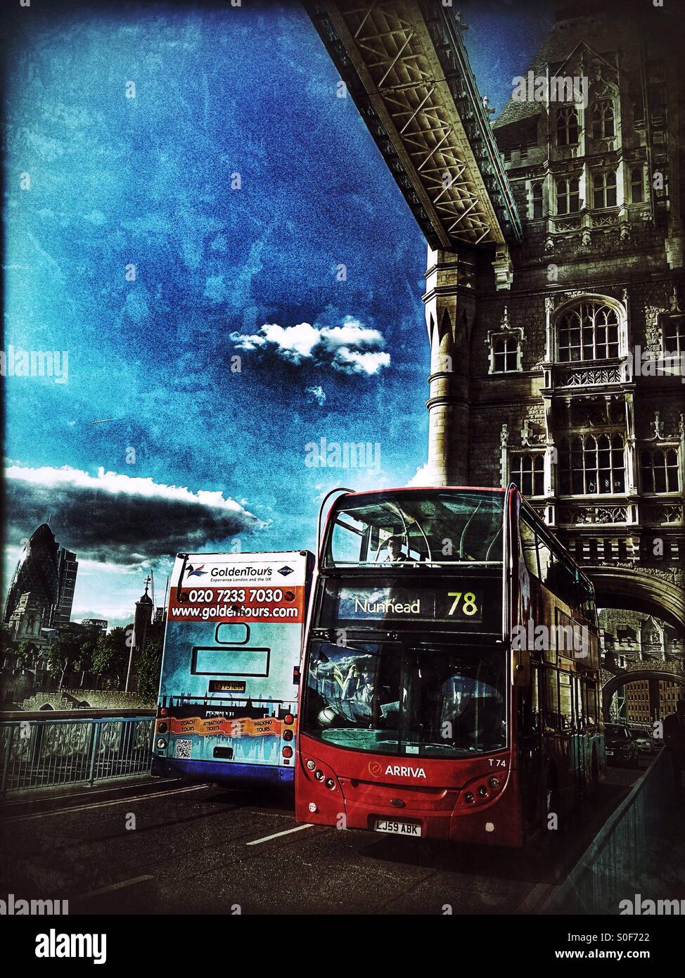 Driving on tower bridge london hi-res stock photography and images - Alamy