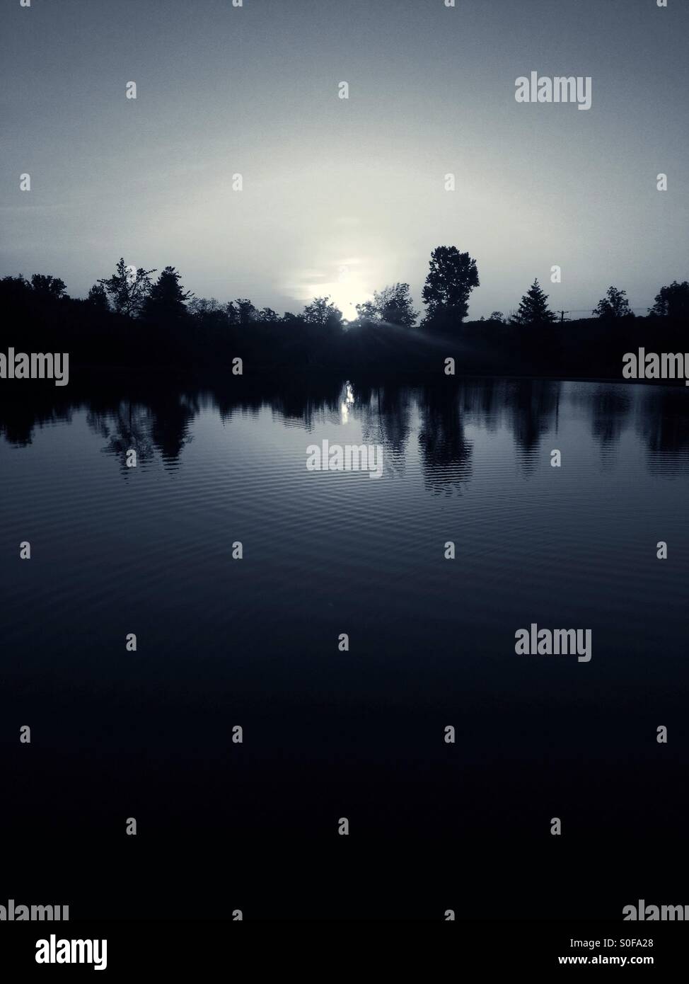 Black sky sunrise hi-res stock photography and images - Alamy