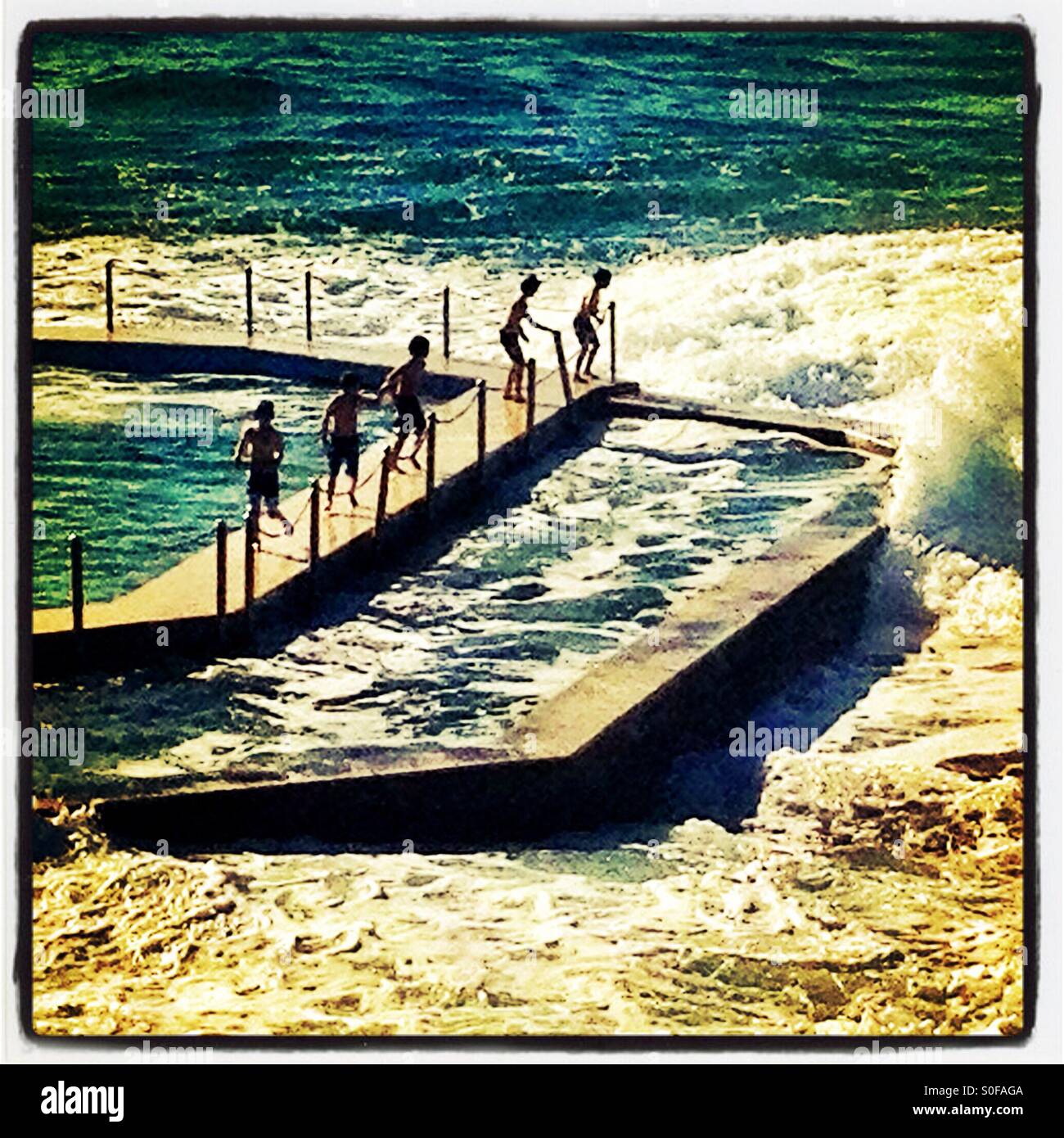 Kids on the edge hi-res stock photography and images - Alamy