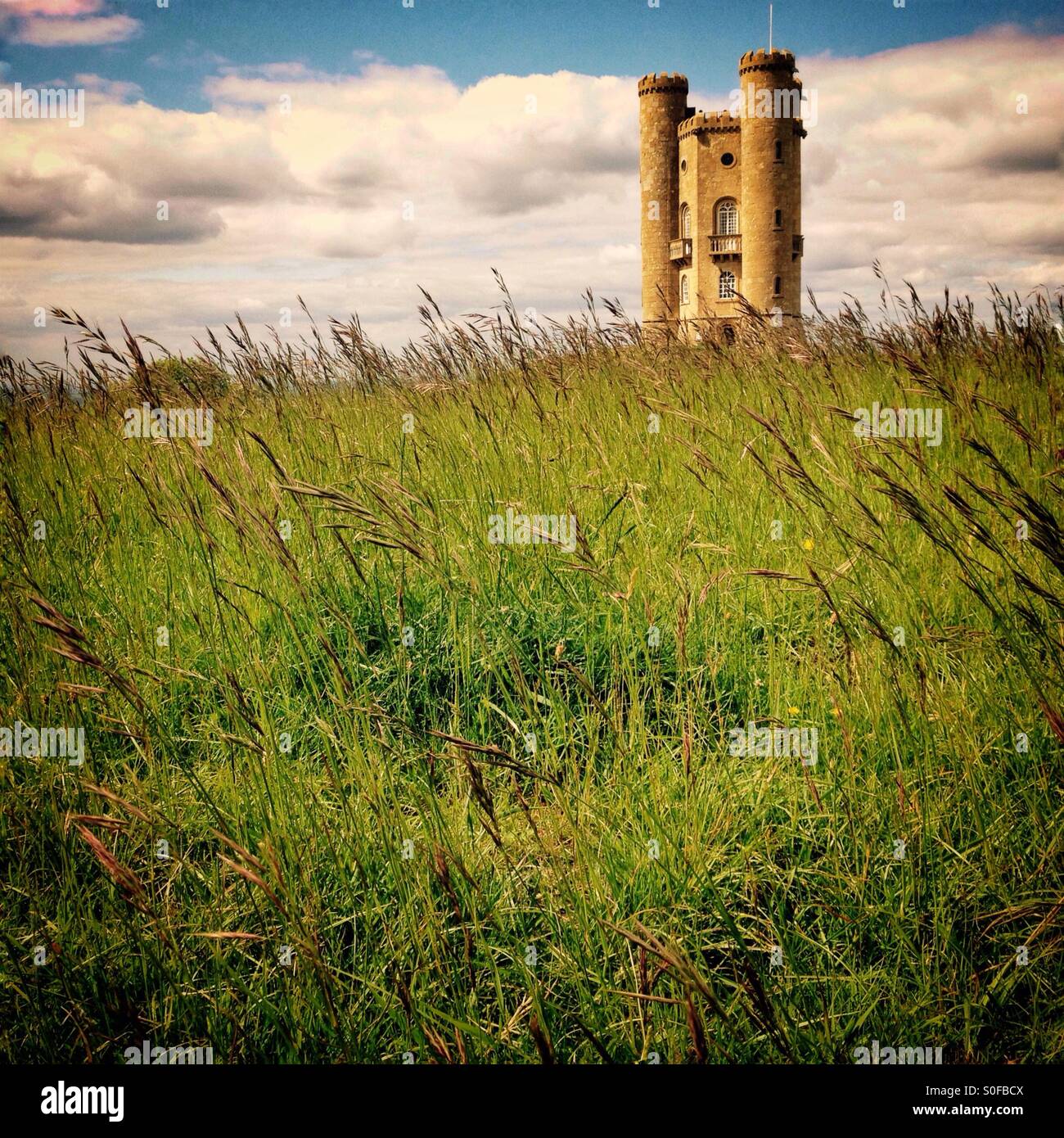 Broadway Tower Folly On Broadway High Resolution Stock Photography and ...
