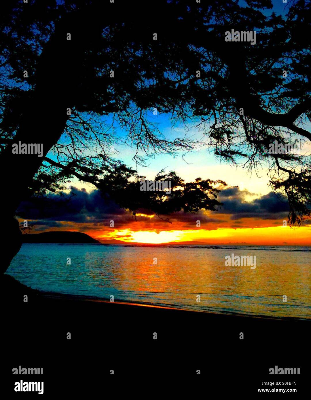 Hawaiian sunrise hi-res stock photography and images - Alamy