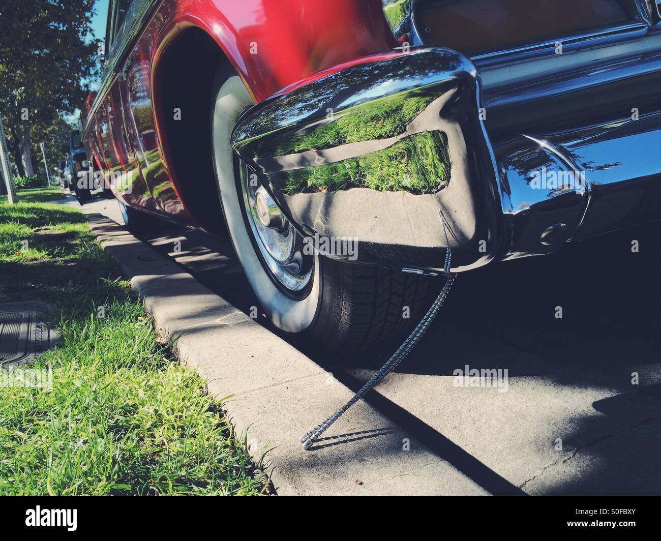 School curb hi-res stock photography and images - Alamy