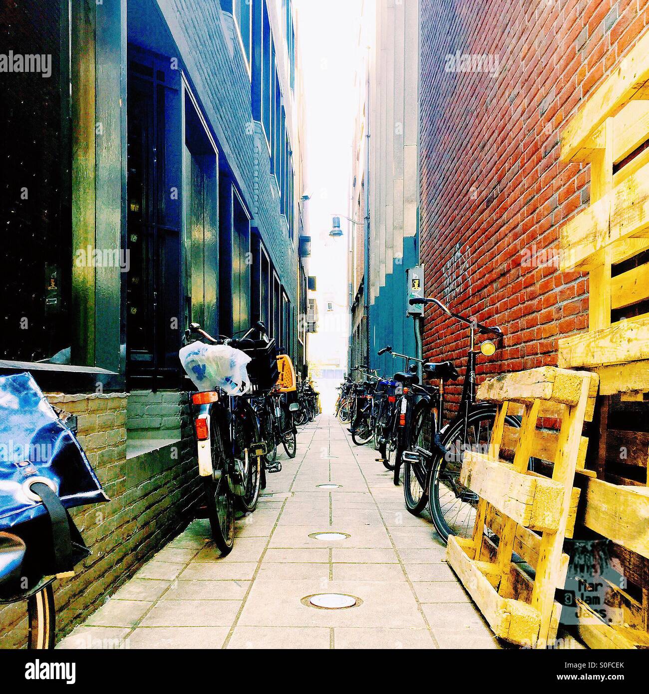 Backstreet amsterdam hi-res stock photography and images - Alamy