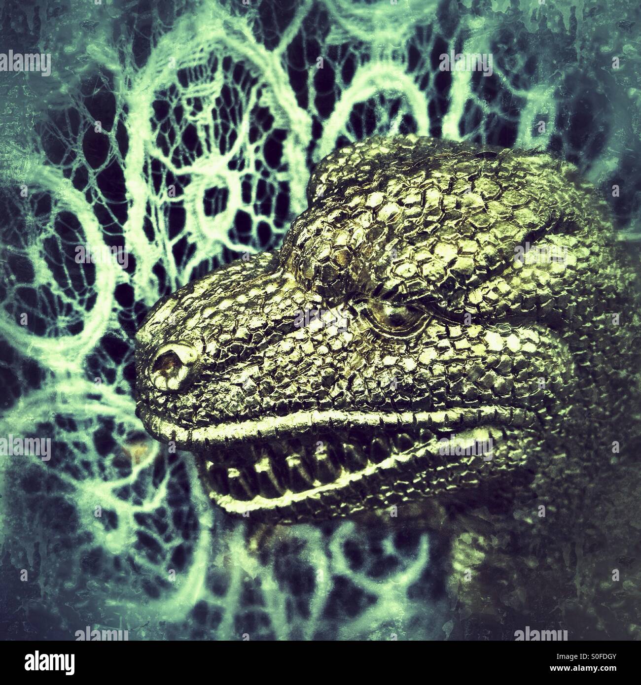 Scary dinosaur hi-res stock photography and images - Alamy