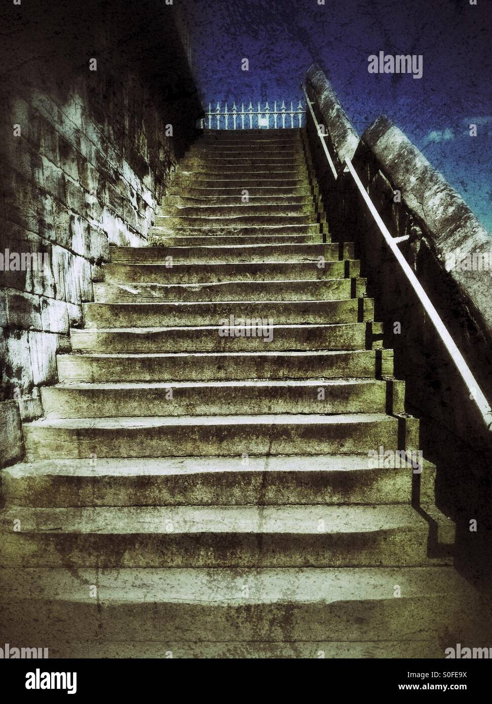 Outside steps and handrail hi-res stock photography and images - Alamy