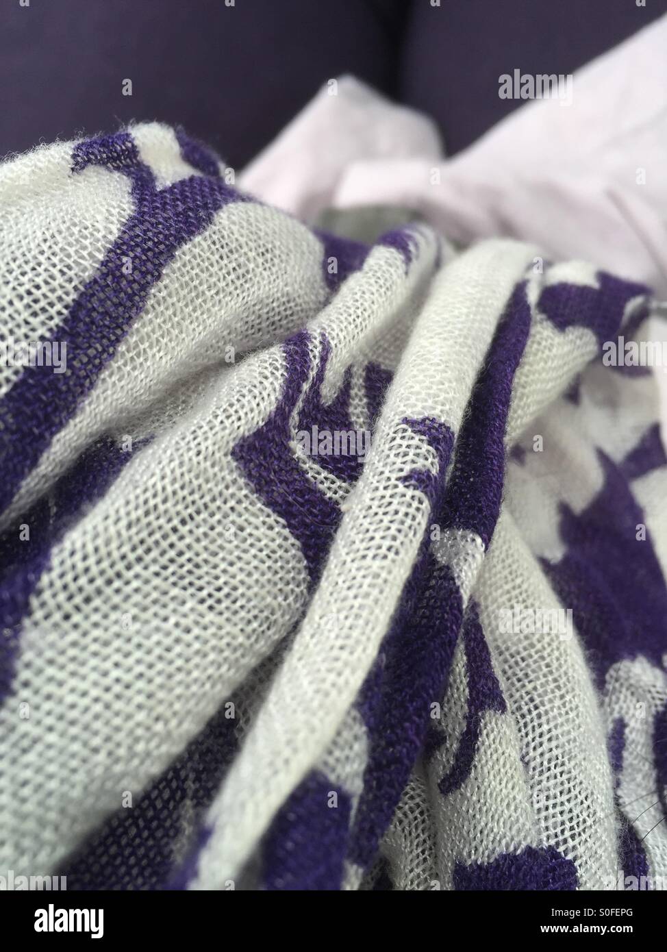 Royal fabric hi-res stock photography and images - Alamy