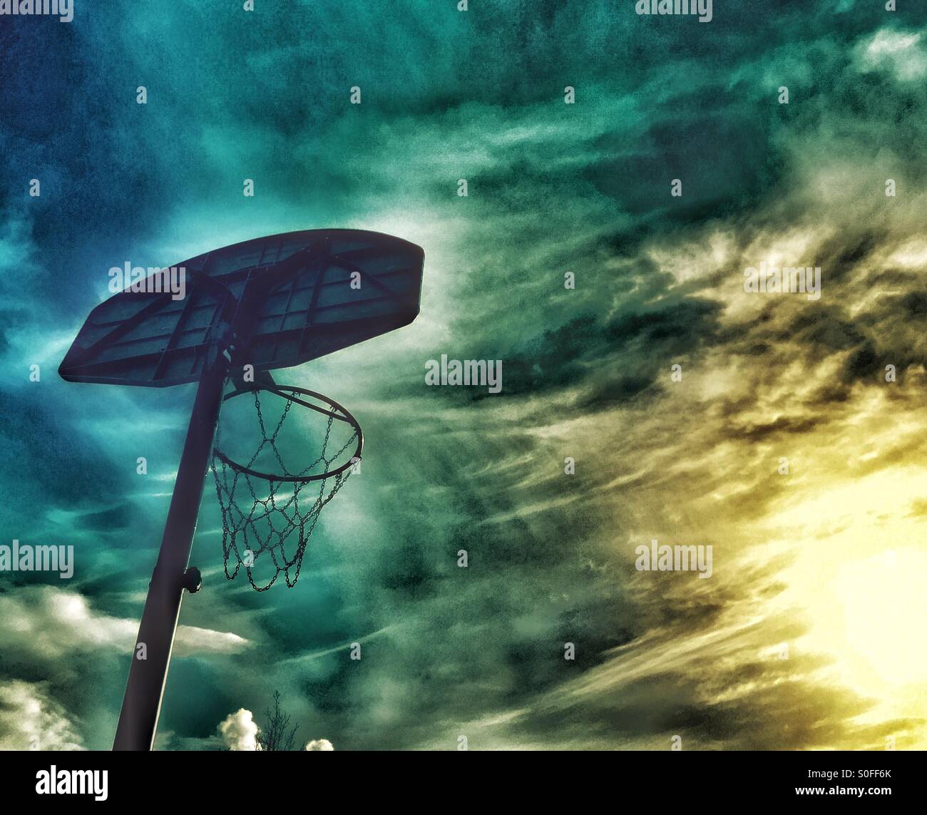Basketball under sky hi-res stock photography and images - Alamy