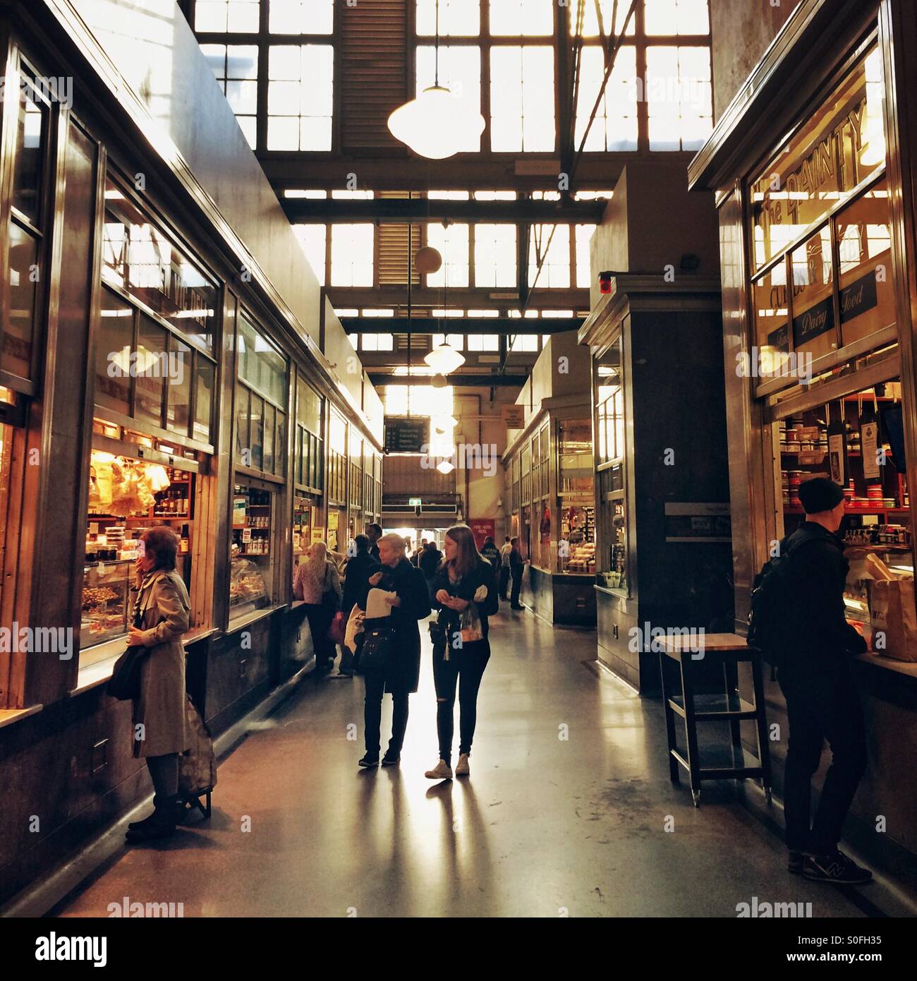 Queen victoria market hi-res stock photography and images - Alamy