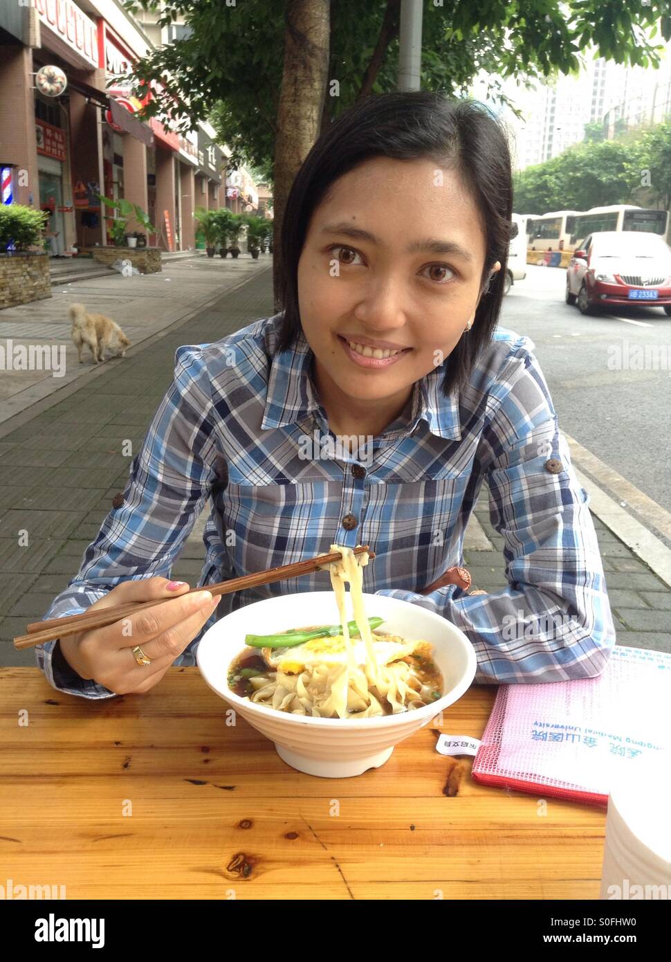 Asian eating in china hi-res stock photography and images - Alamy