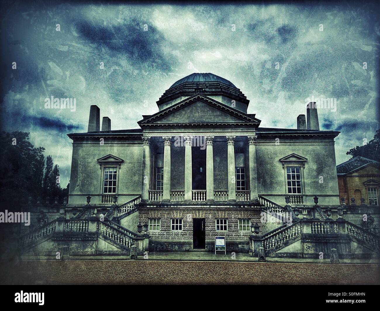 London borough chiswick hi-res stock photography and images - Alamy