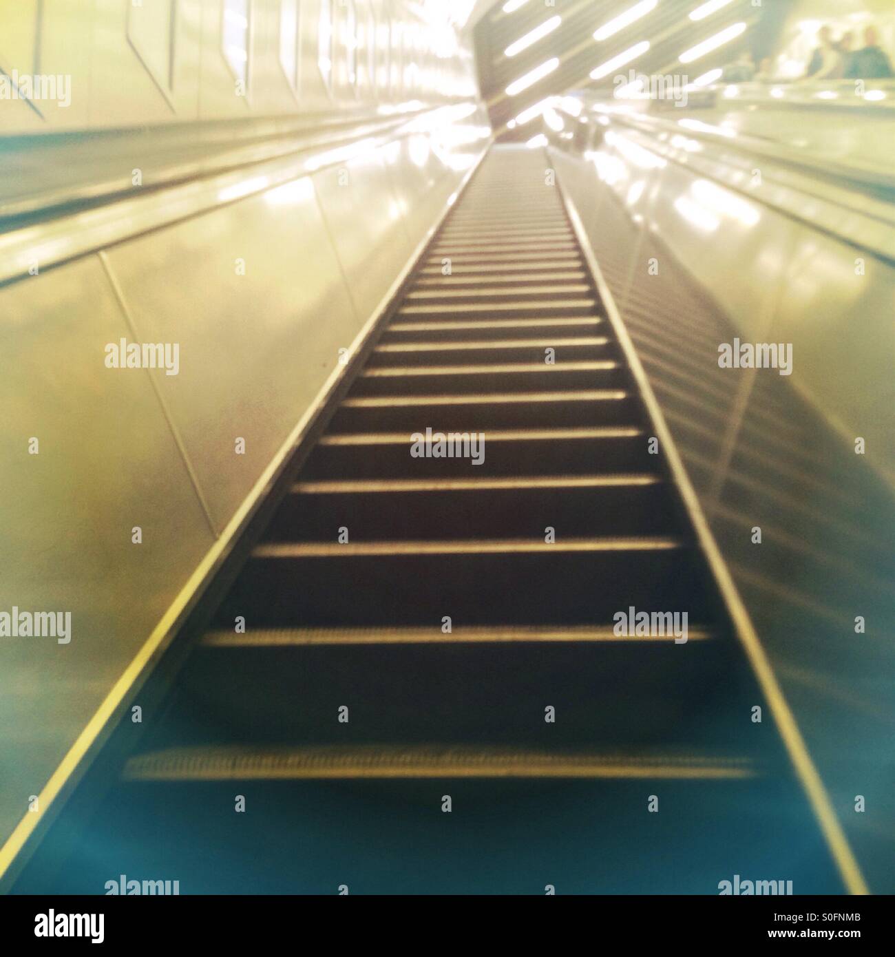 Escalator lighting hi-res stock photography and images - Alamy
