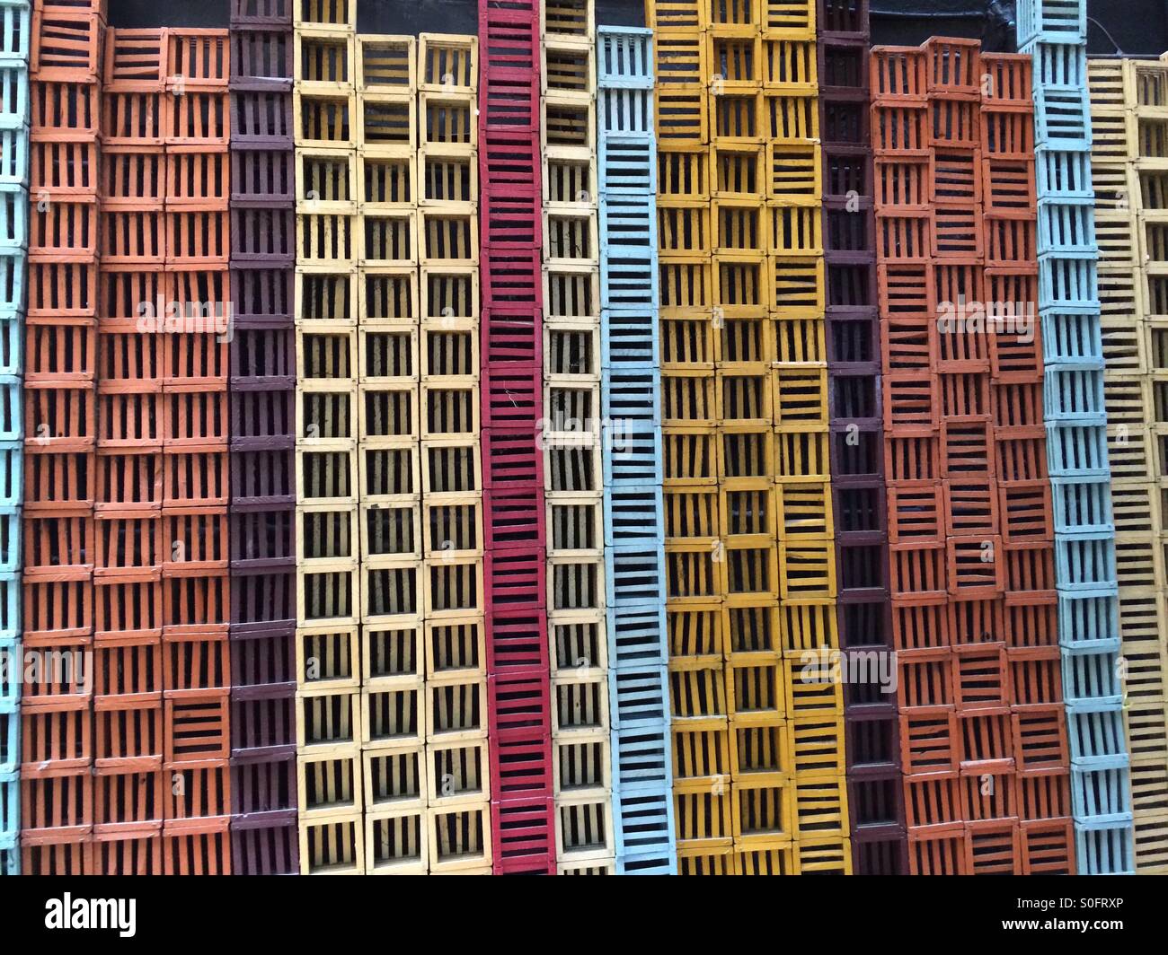 Vertical boxes hi-res stock photography and images - Alamy