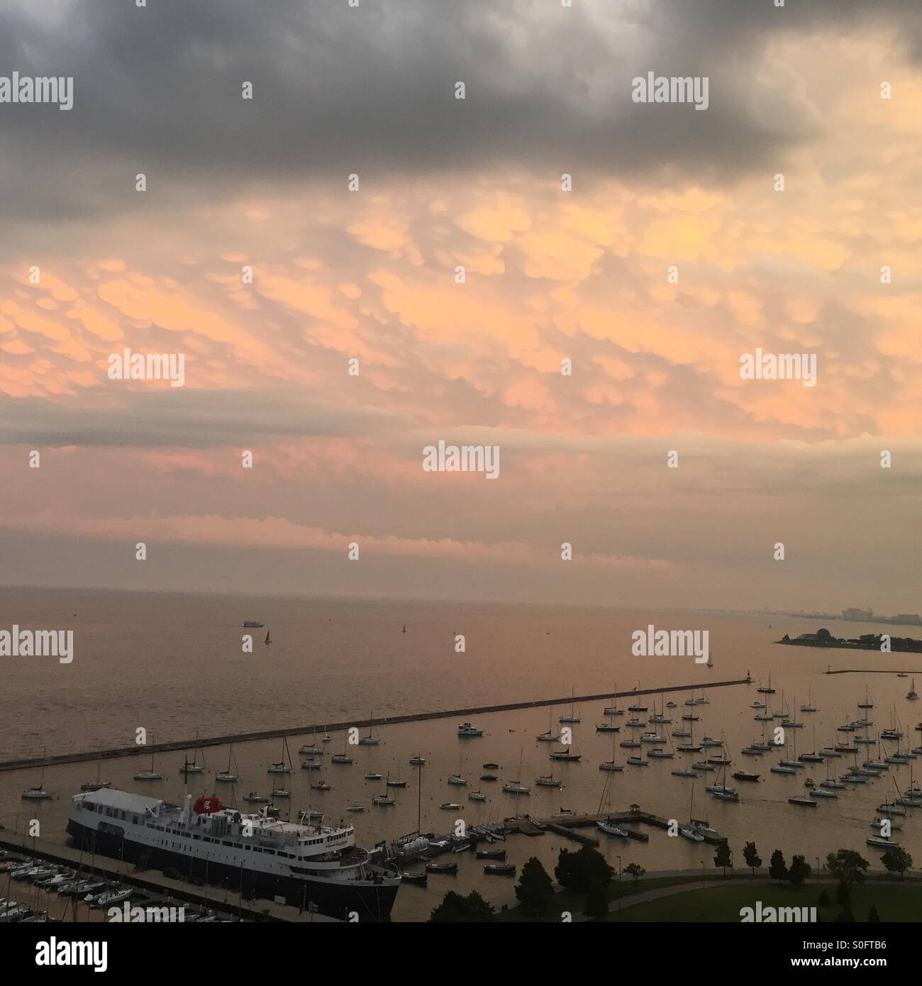 Chicago michigan lake sailing hi-res stock photography and images - Alamy