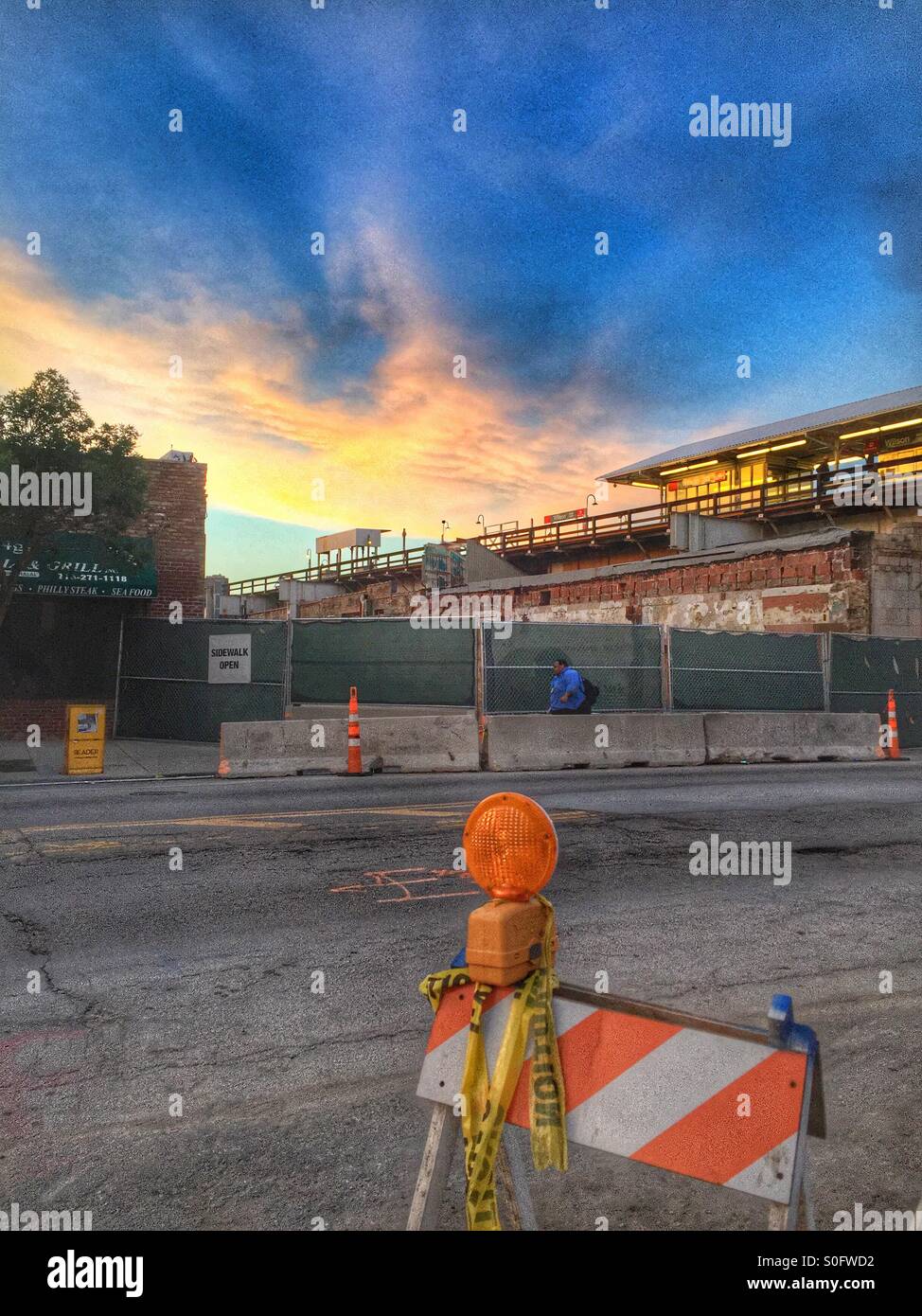 Construction at sunset hi-res stock photography and images - Alamy