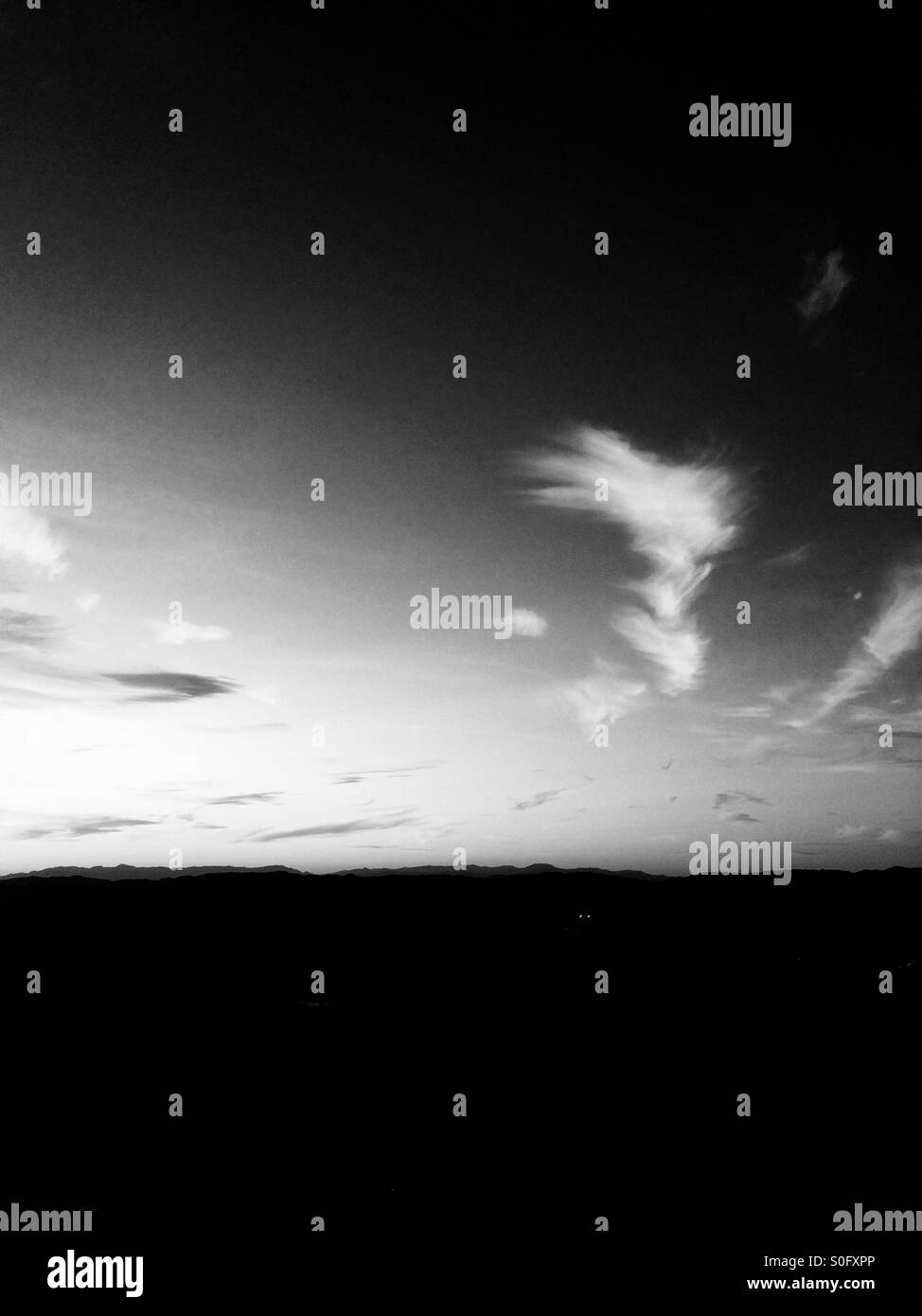 Black clouds dark sky skies hi-res stock photography and images - Alamy