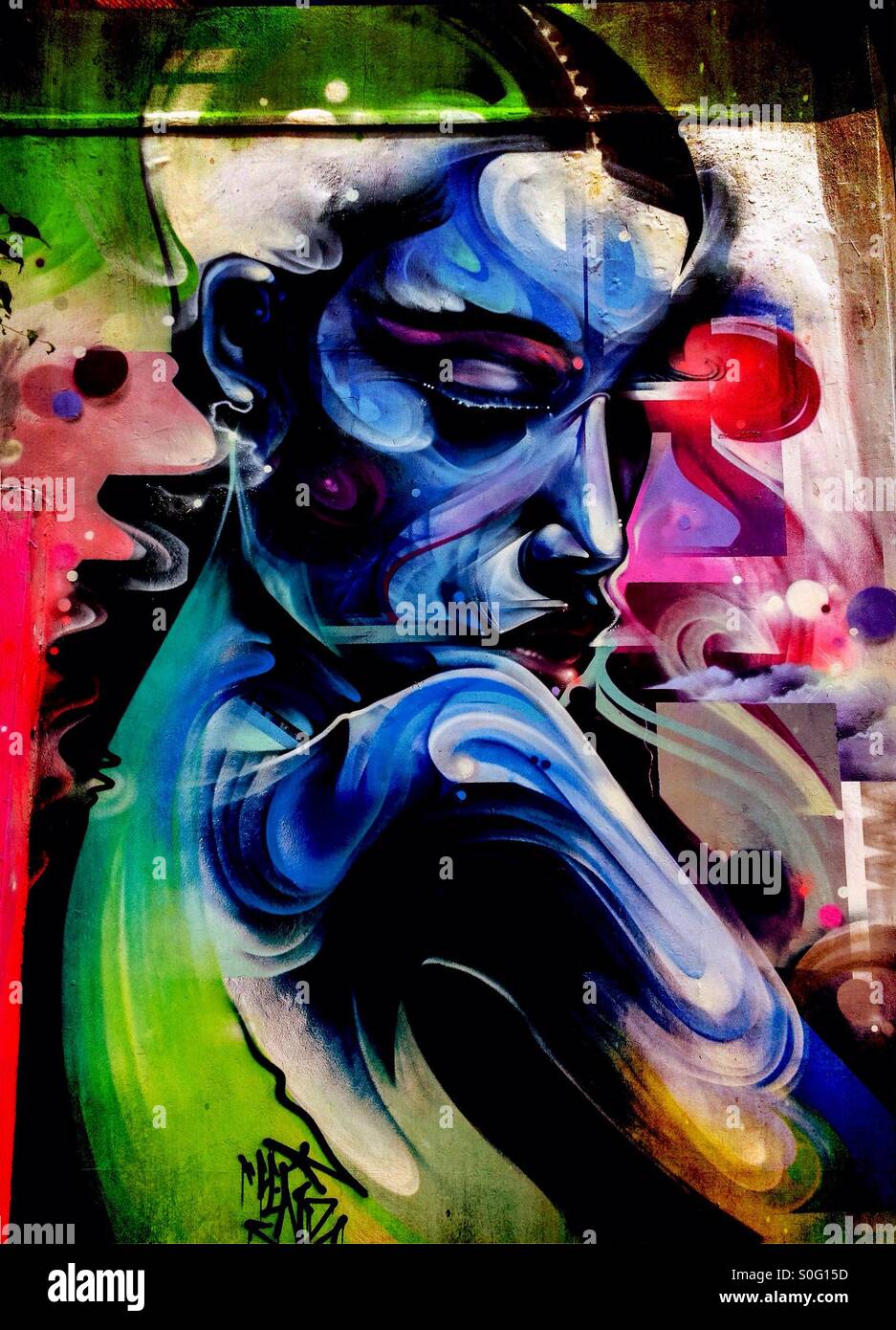 The street art walk hi-res stock photography and images - Alamy