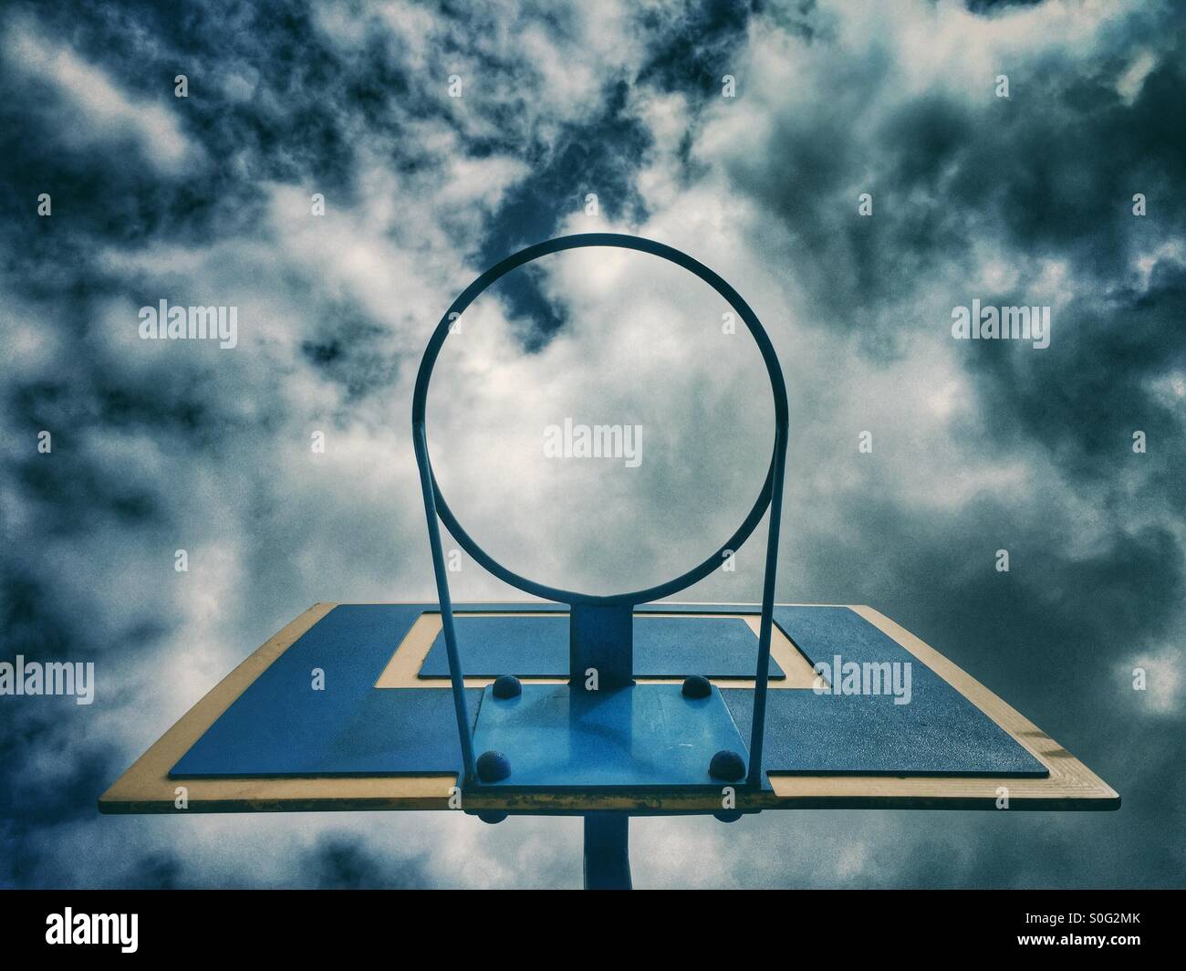 Basketball rings hi-res stock photography and images - Alamy