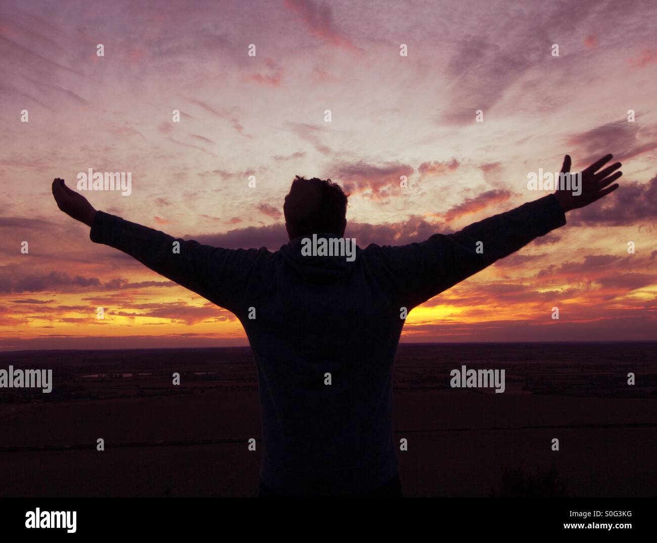 Embrace embracing hi-res stock photography and images - Alamy