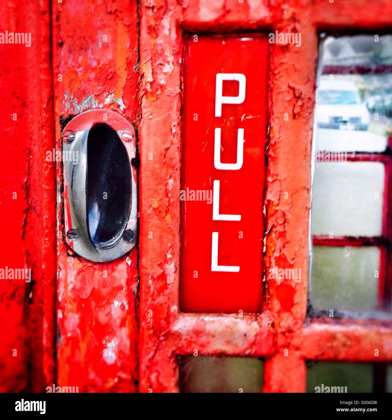 Old bt red phone box hi-res stock photography and images - Alamy
