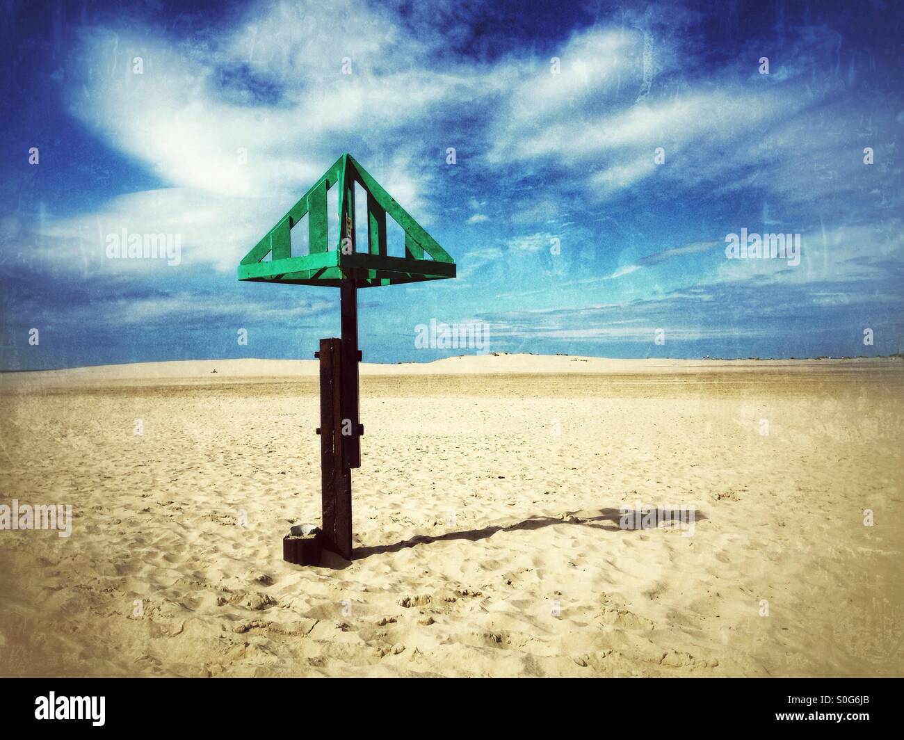 Groyne marker at Wells-next-the-Sea, Norfolk, England Stock Photo - Alamy