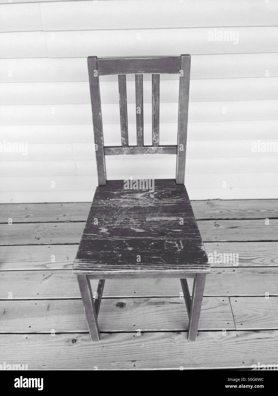 Distressed furniture hi-res stock photography and images - Alamy
