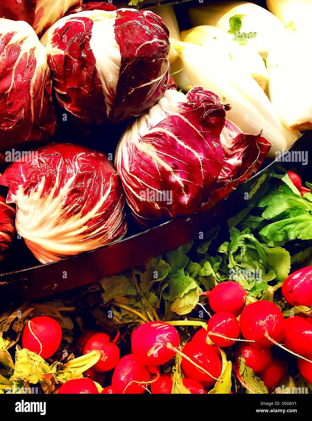 Radicchio grocery store hi-res stock photography and images - Alamy