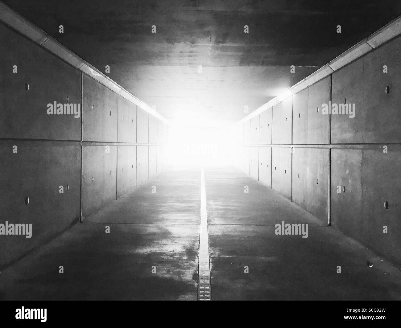 Death tunnel light hi-res stock photography and images - Alamy
