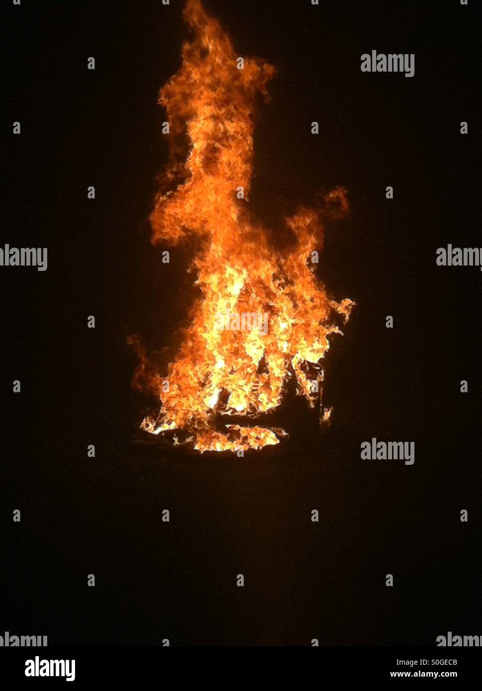 Night of fire hi-res stock photography and images - Alamy
