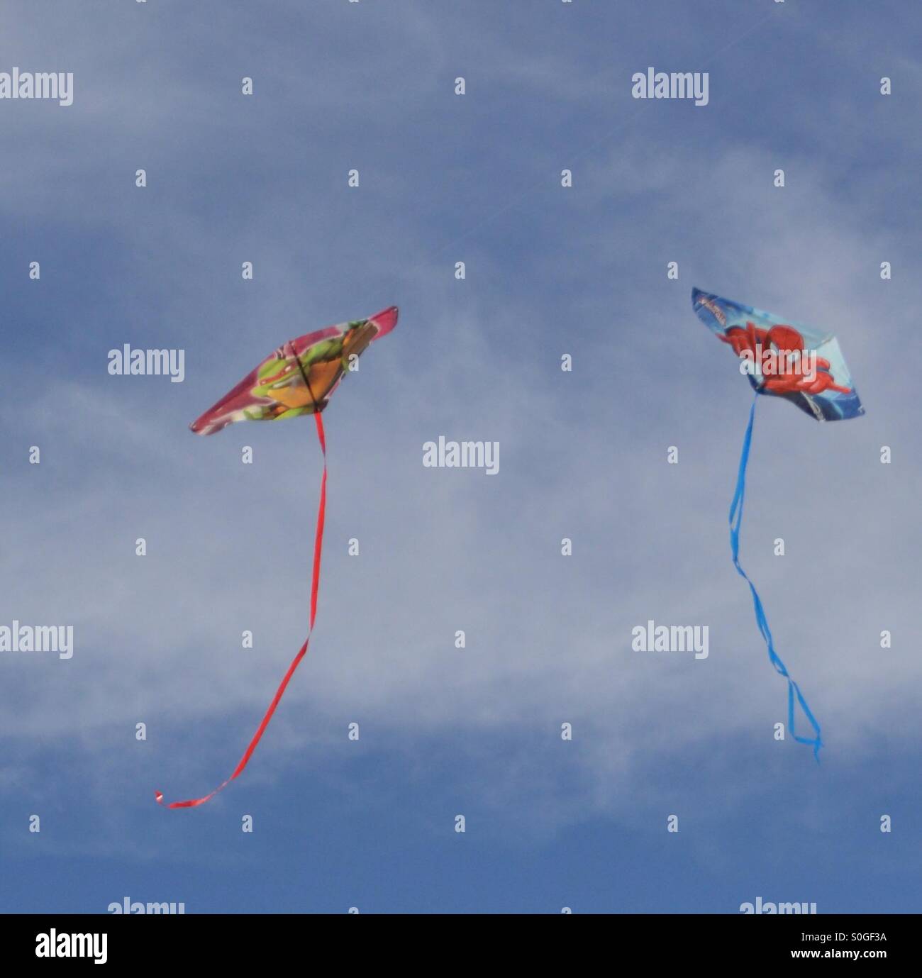 Flying kites hi-res stock photography and images - Alamy