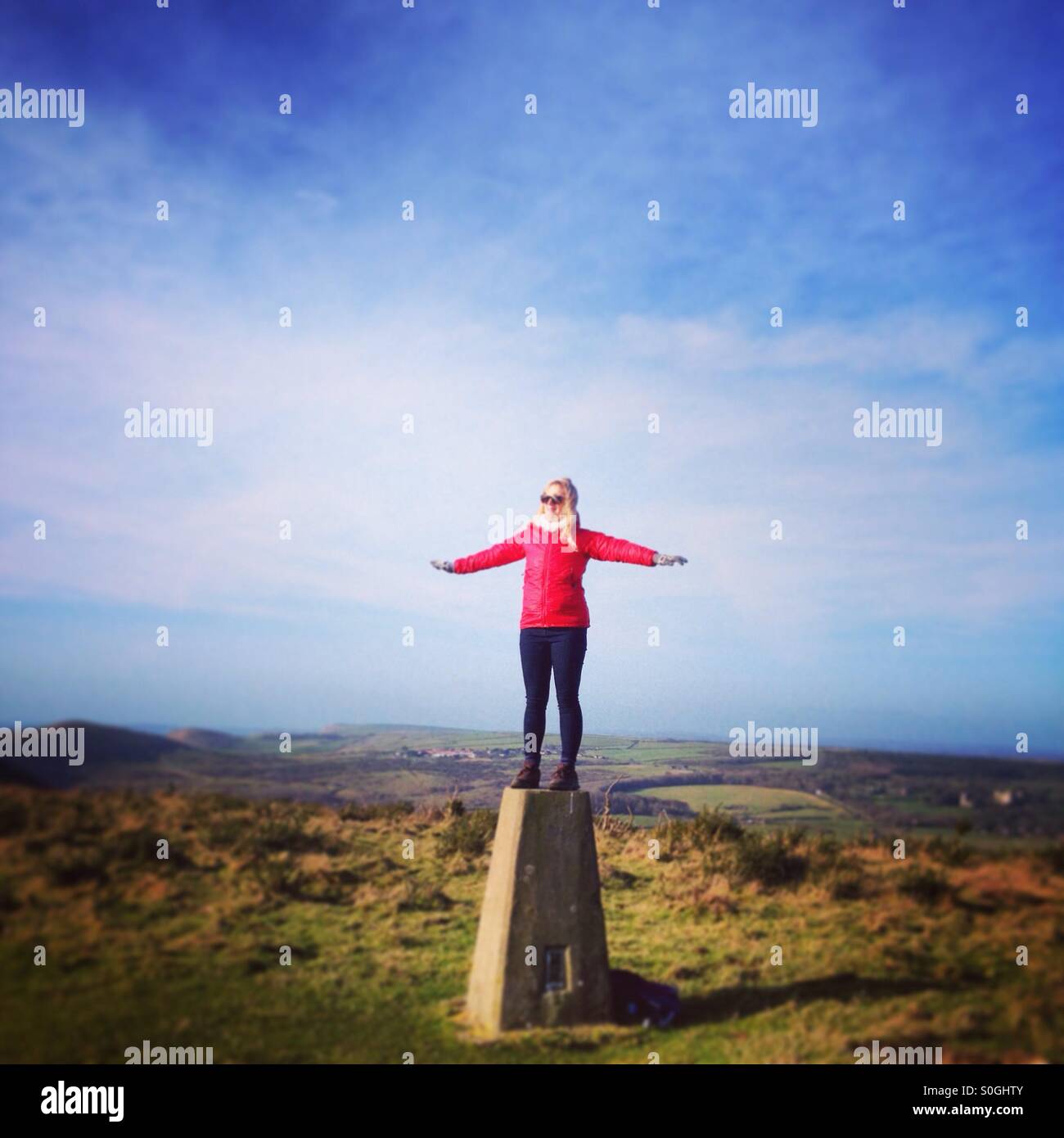 Girl countryside hi-res stock photography and images - Alamy