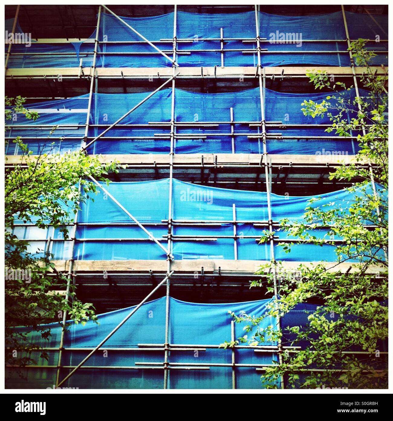 Scaffold sheeting hi-res stock photography and images - Alamy