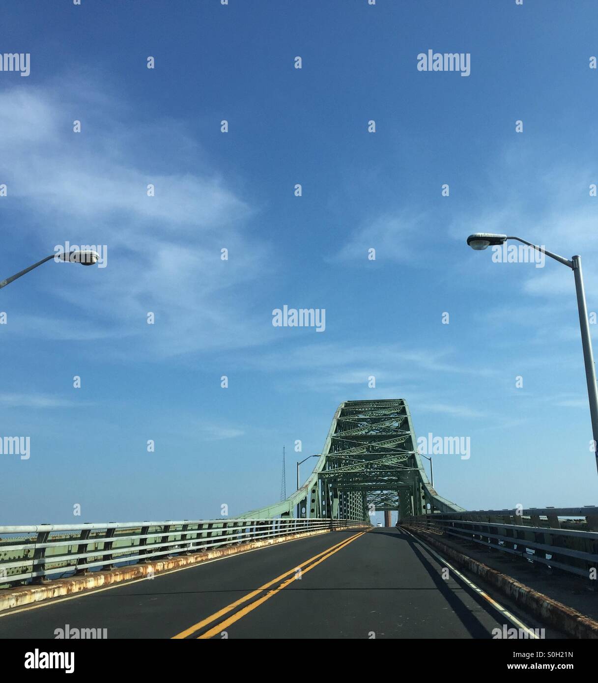 Driving on bridge hi-res stock photography and images - Alamy