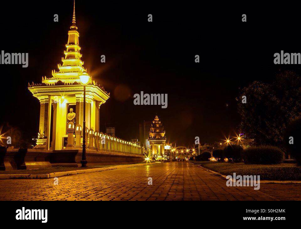 Norodom sihanouk statue hi-res stock photography and images - Alamy