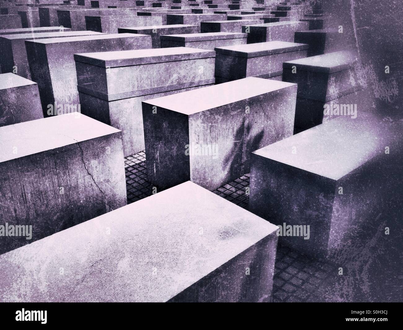 Memorial pillars hi-res stock photography and images - Alamy