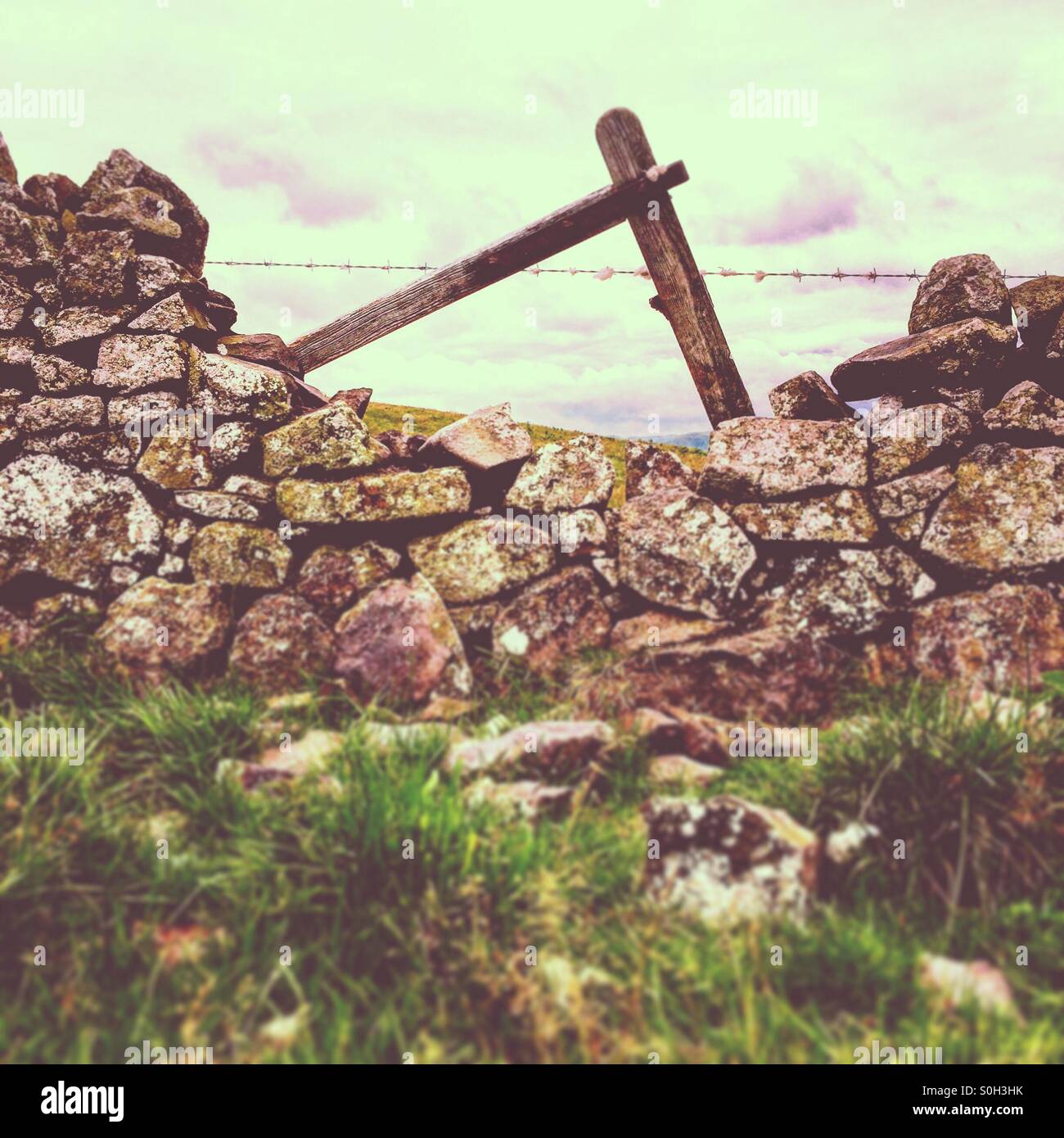 Gate In Dry Stone Wall High Resolution Stock Photography and Images - Alamy