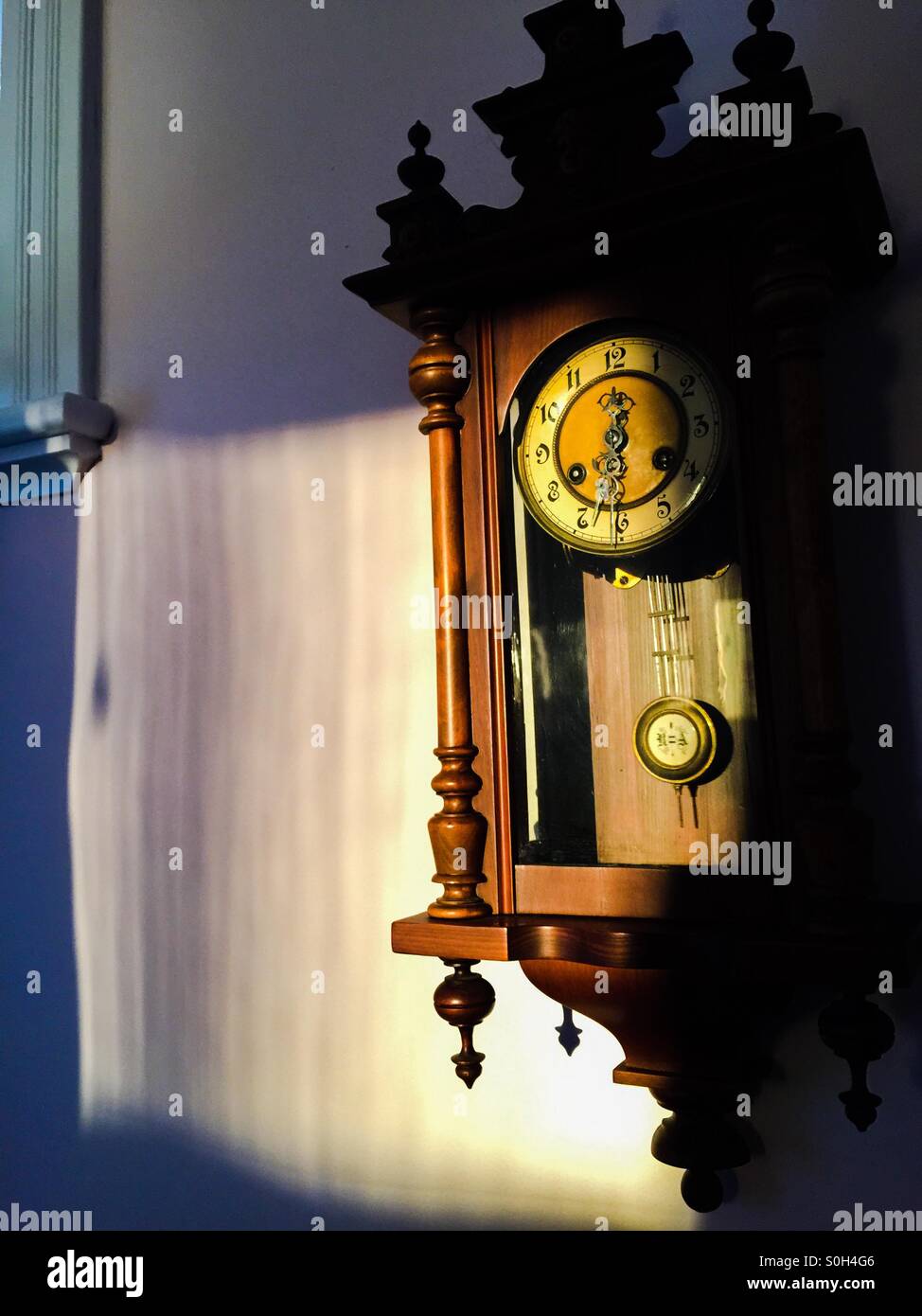 Clock six thirty not illustration hi-res stock photography and images ...