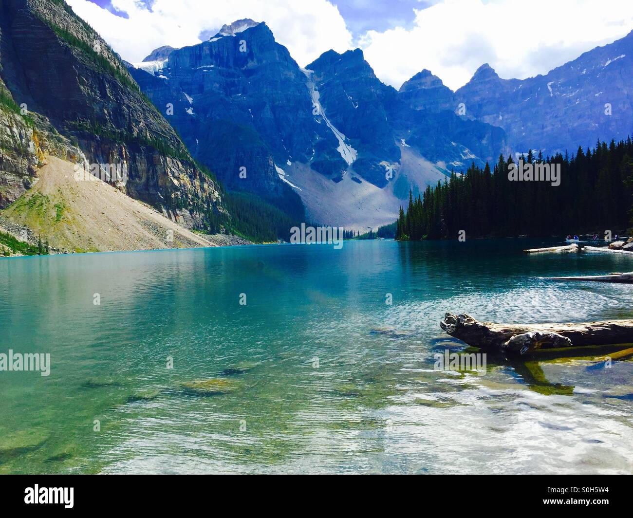 Moraine Lake in Banff National Park Stock Photo - Alamy