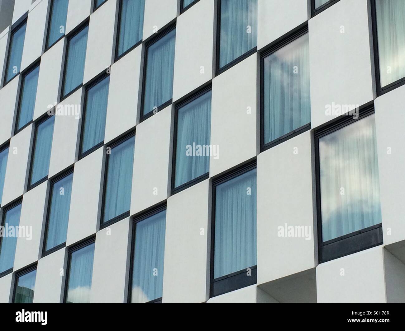 Alternating windows hi-res stock photography and images - Alamy