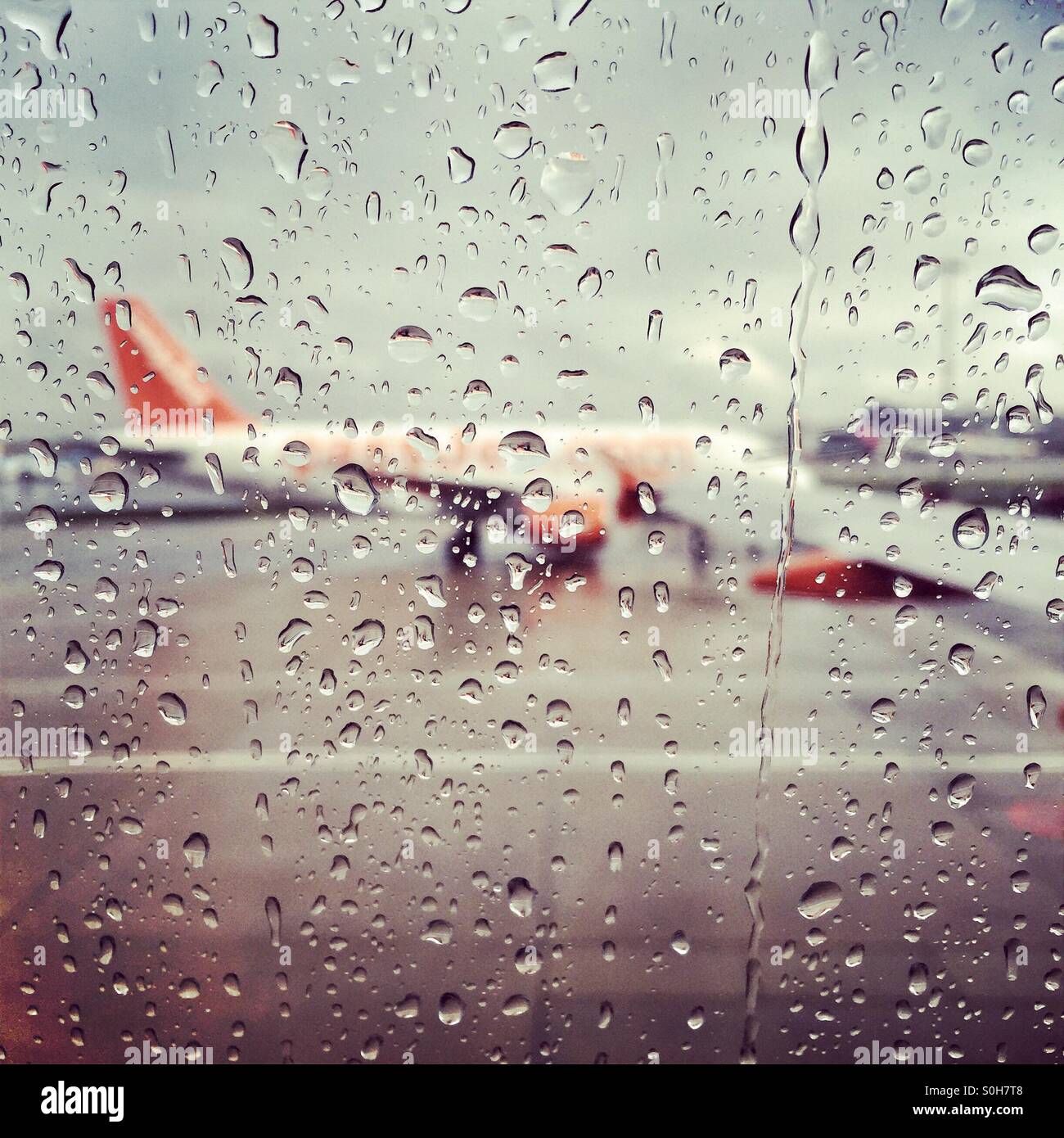 Raining travel hi-res stock photography and images - Alamy