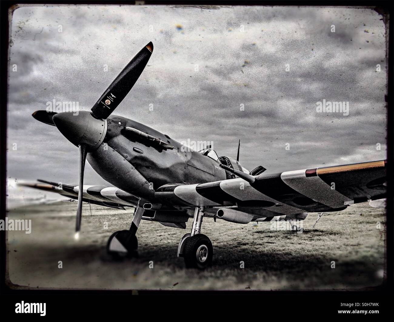 White waltham airfield hi-res stock photography and images - Alamy