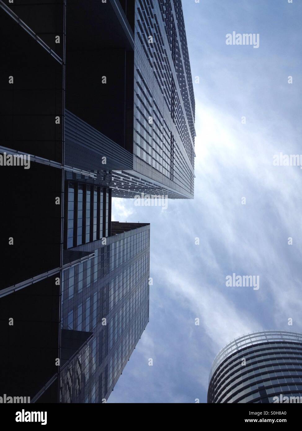 Grey skyscrapers hi-res stock photography and images - Alamy