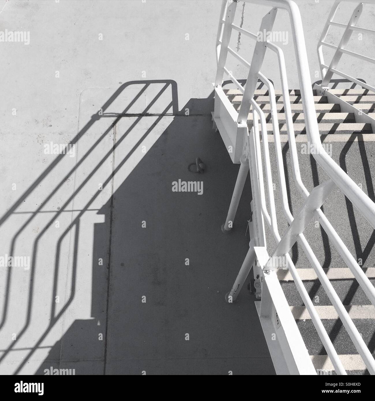 Shadow lines hi-res stock photography and images - Alamy