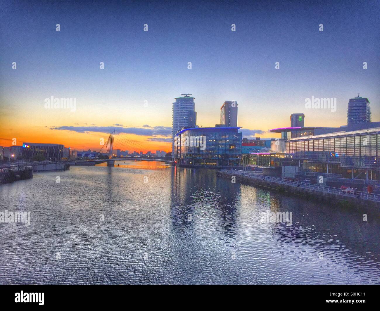 Manchester city skyline sunset hi-res stock photography and images - Alamy