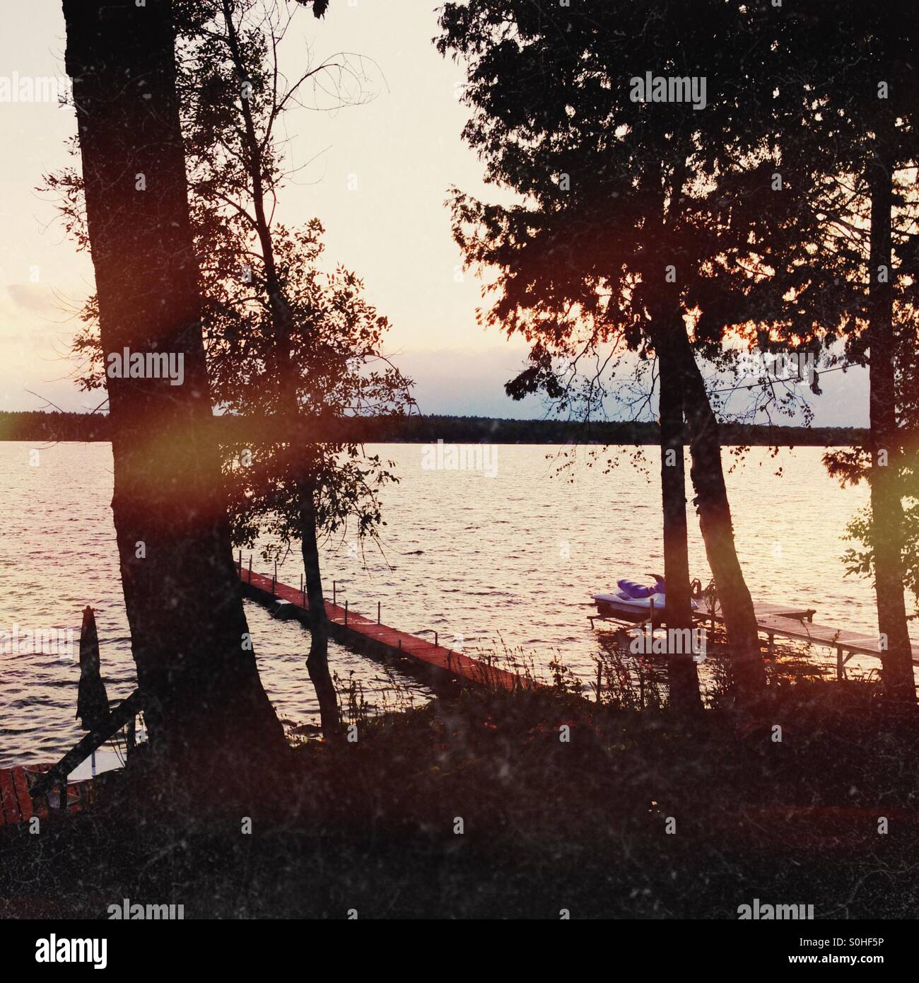 Overlooking lake sunset hi-res stock photography and images - Alamy