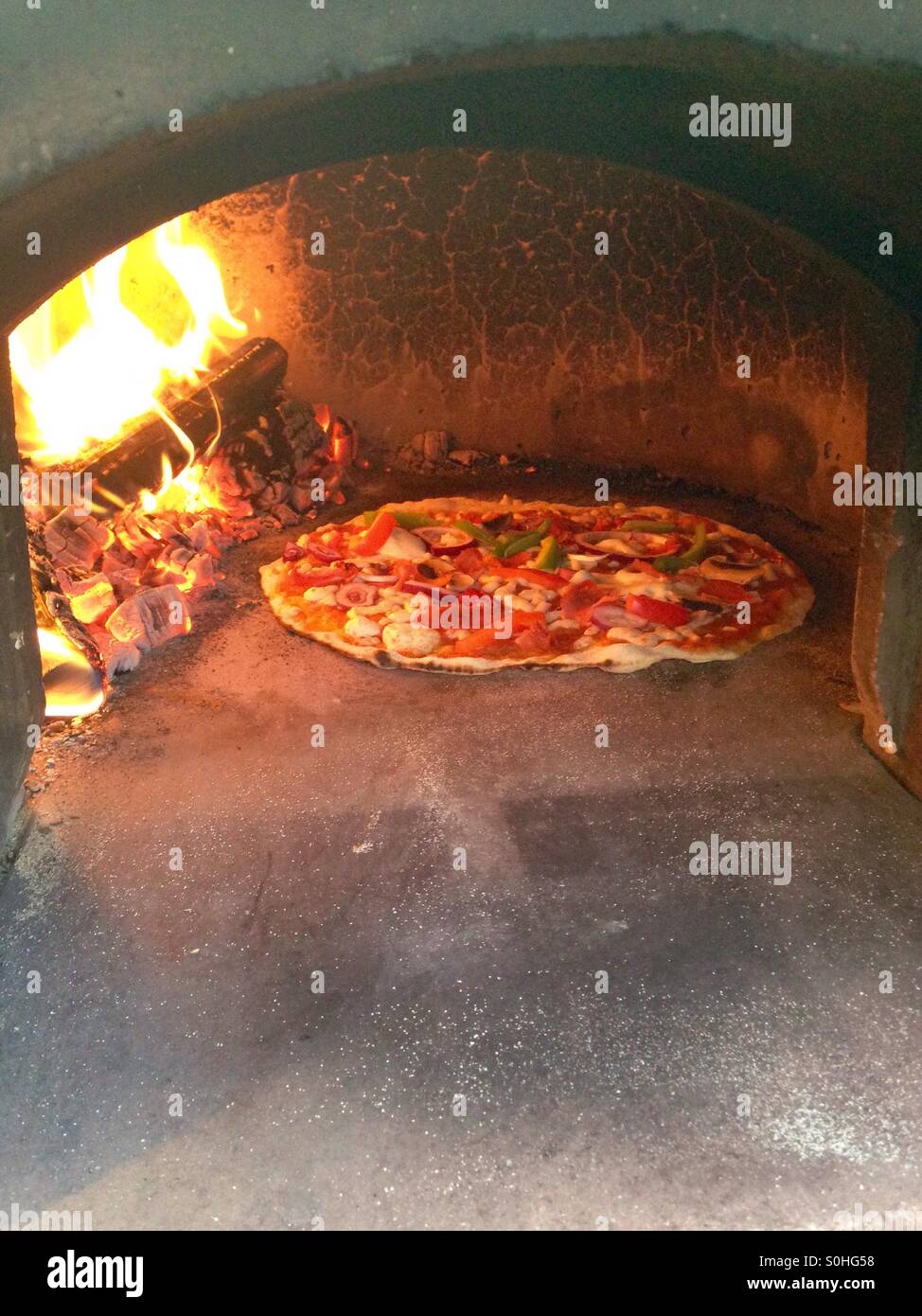 Traditional oven cooking hi-res stock photography and images - Alamy