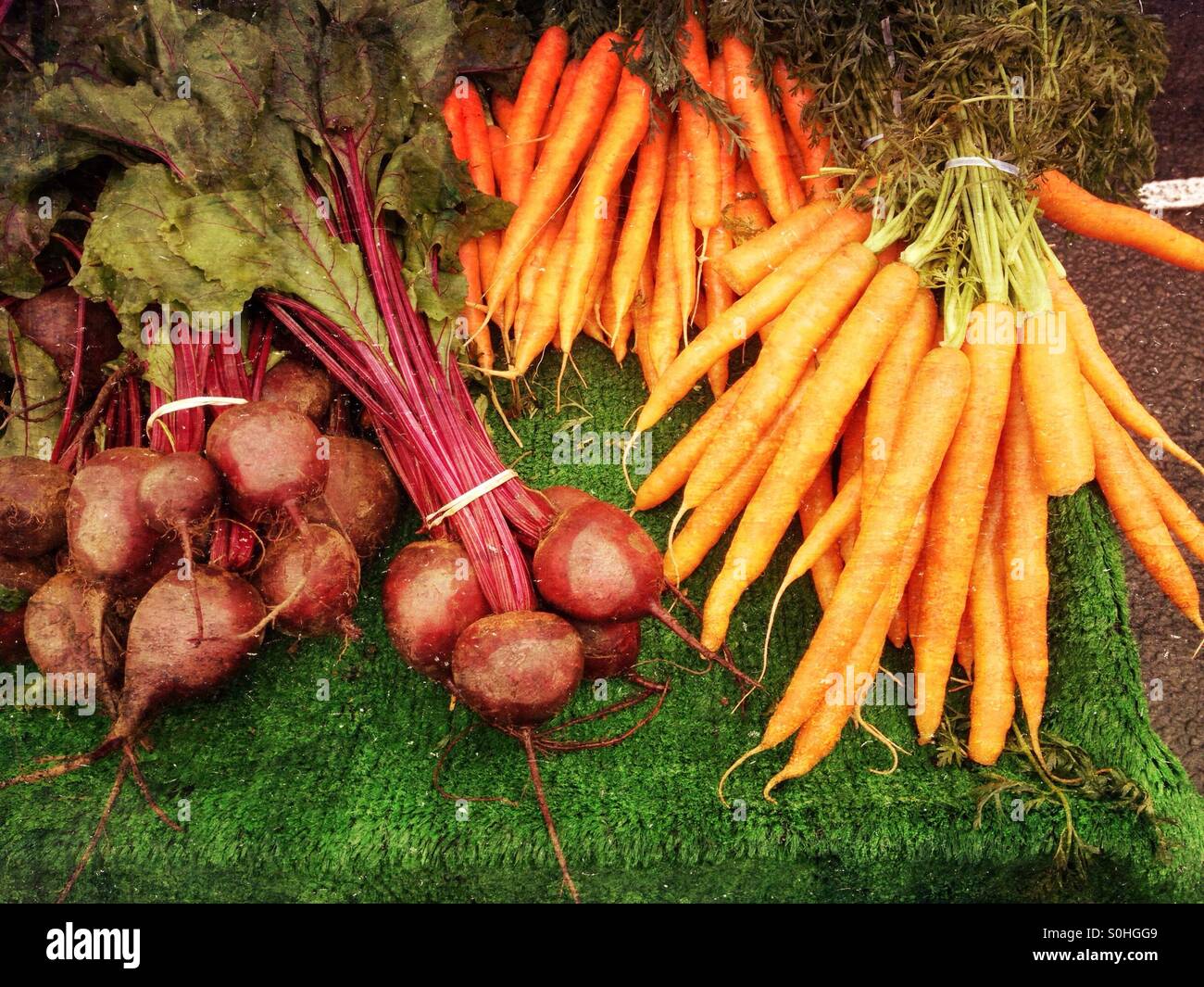 Beetroot and carrot hi-res stock photography and images - Alamy