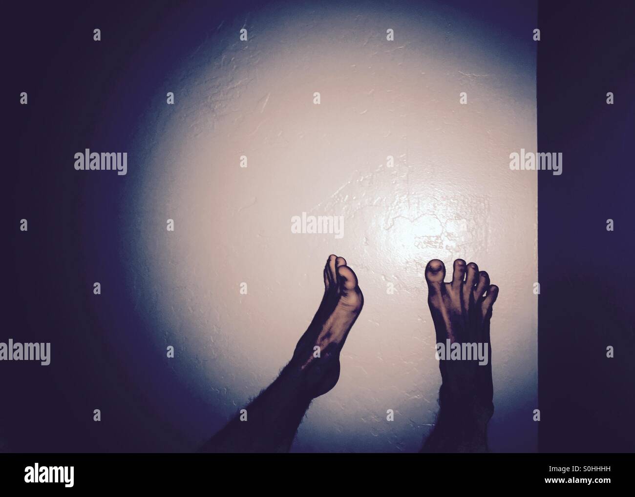 Feet two hi-res stock photography and images - Alamy