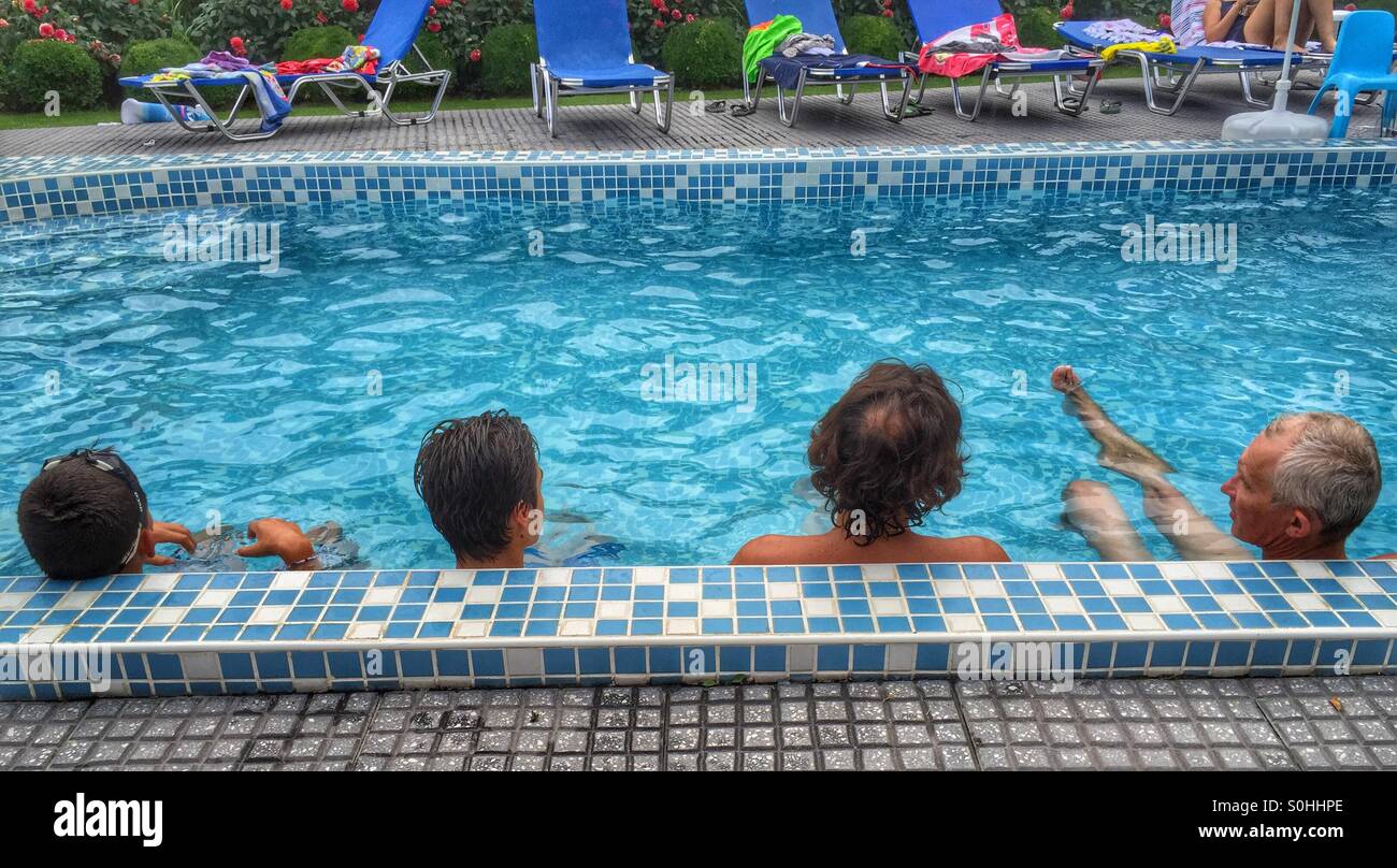 Family swimming pool hi-res stock photography and images - Alamy