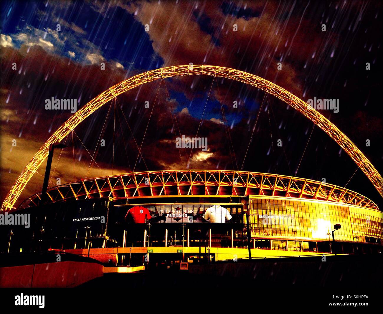 Retractable roof stadiums hi-res stock photography and images - Alamy